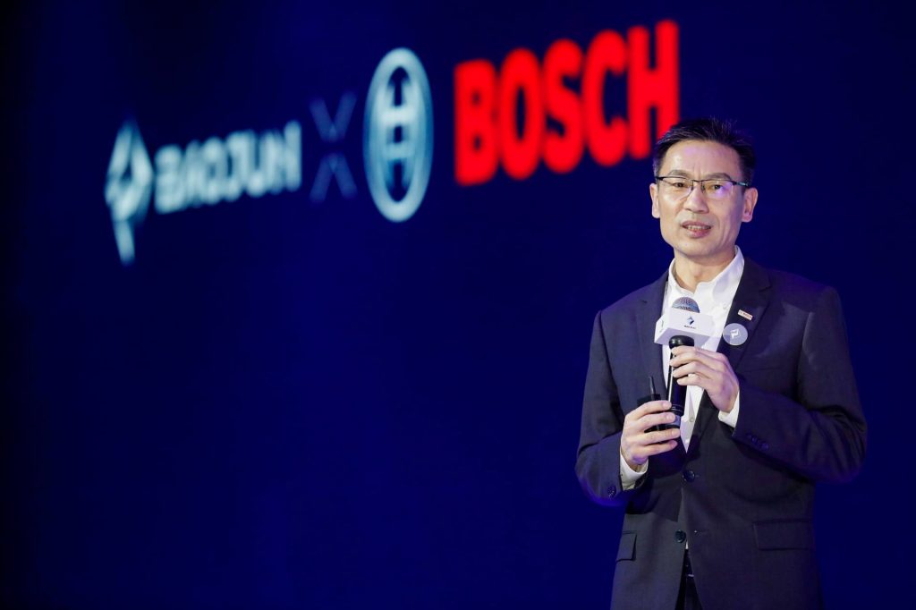 GM’s Baojun Details RS-5 SUV, Shows New Brand Logo And First-Ever ...