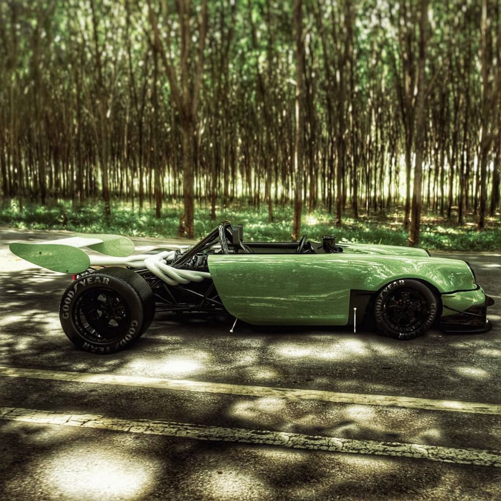 The Half11 Looks Like A Porsche 911 That Was Rear Ended By An Old F1 ...