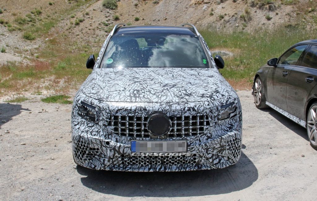 2021 Mercedes-AMG GLB 45 Will Pack Seven Seats And Around 414 HP ...