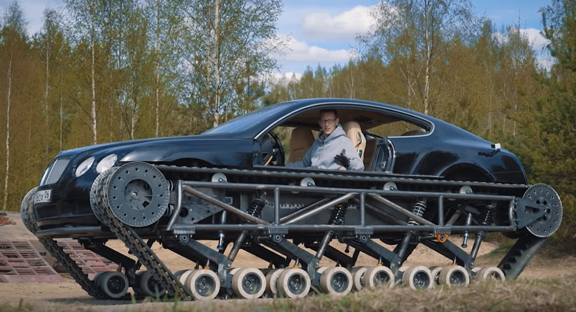A Crazy Russian Has Put A Bentley Continental GT On Tank-Like Tracks ...