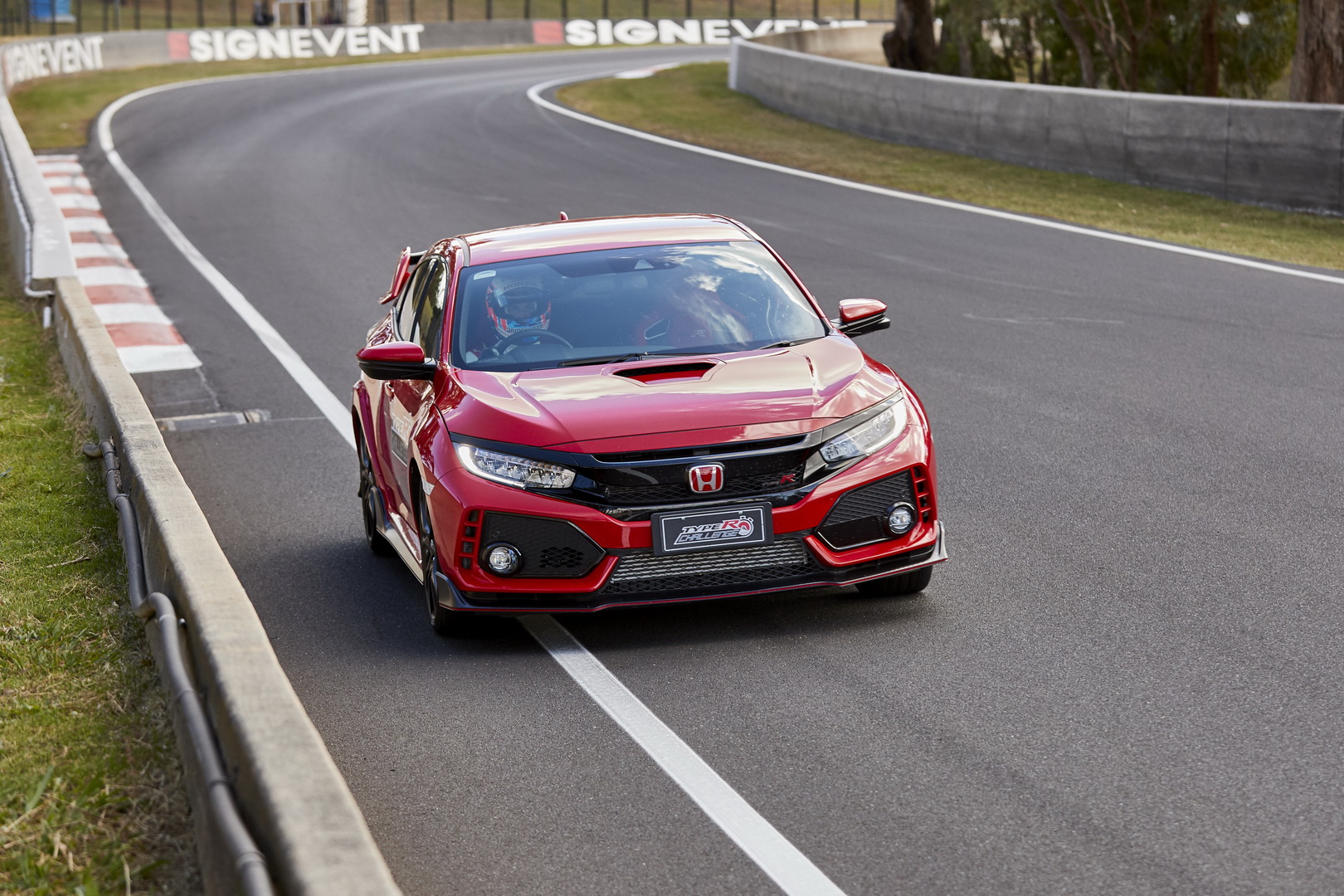 Honda Civic Type R Sets Lap Record At Bathurst For FWD Production Cars ...