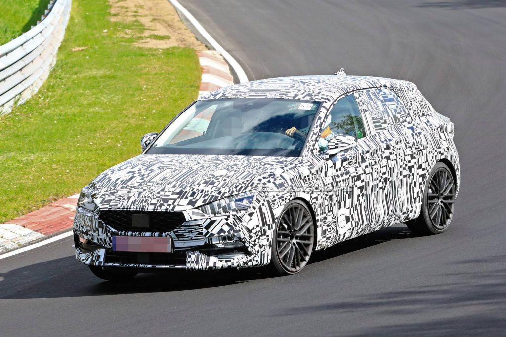 241 HP Cupra Leon Plug-In Hybrid Hot Hatch Meets The Nürburgring ...