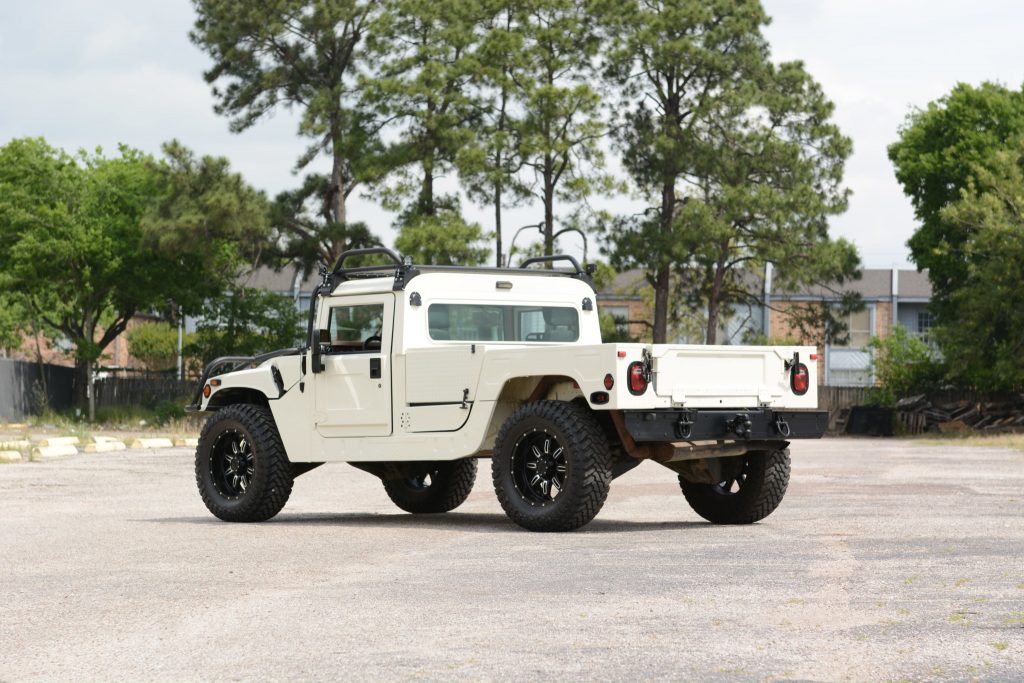 For $40k, Would You Pick This Hummer H1 Pickup Or A Jeep Gladiator ...