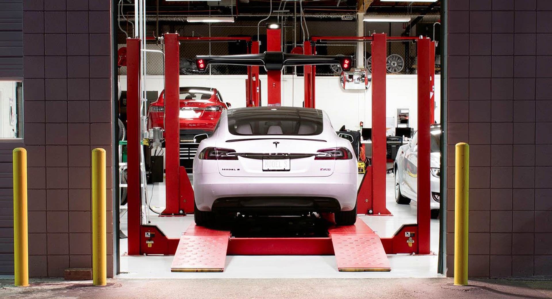 Teslas Can Now Detect Issues And Automatically Order Replacement Parts ...