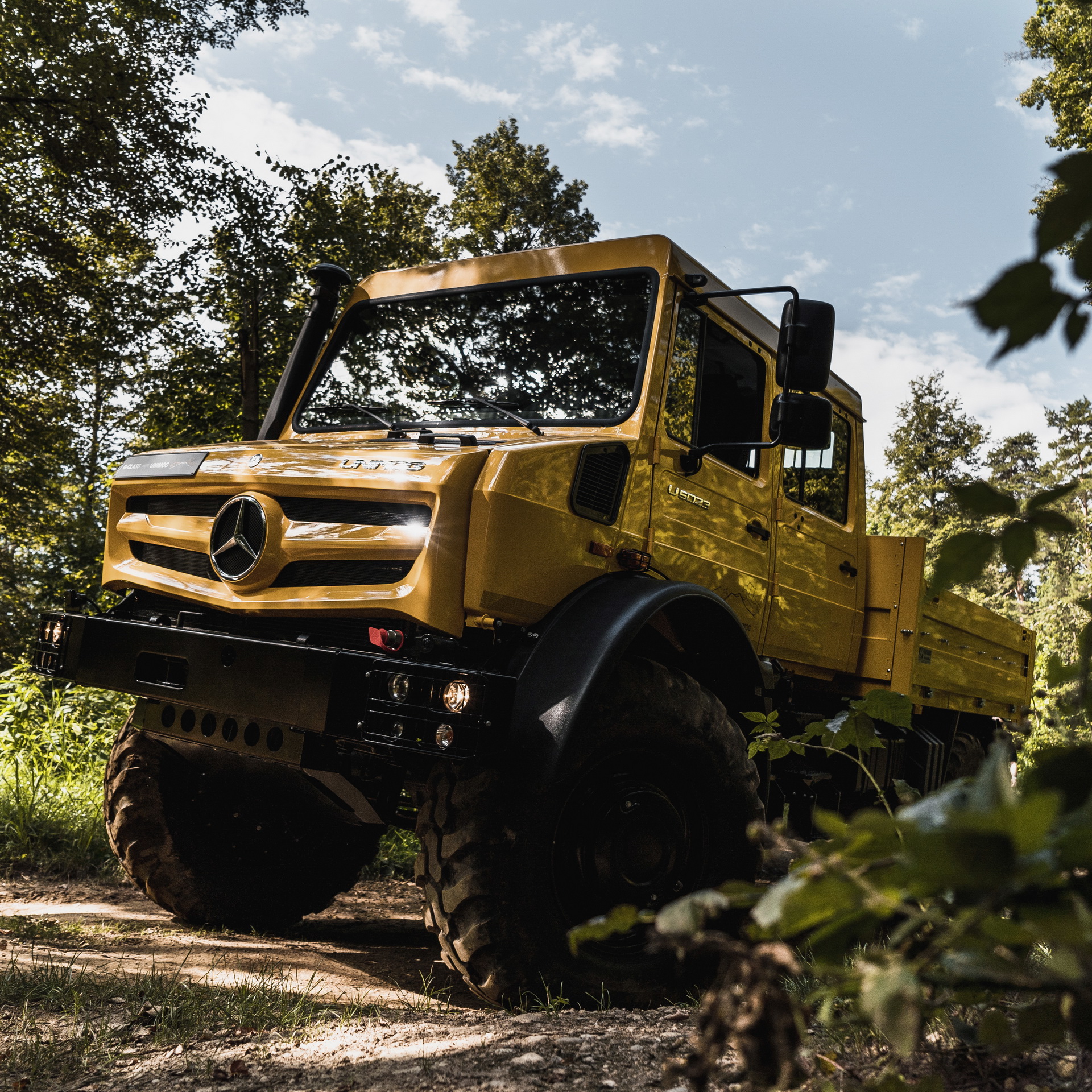 Mercedes-Benz Brings New G-Class And Unimog Together For A Summit ...