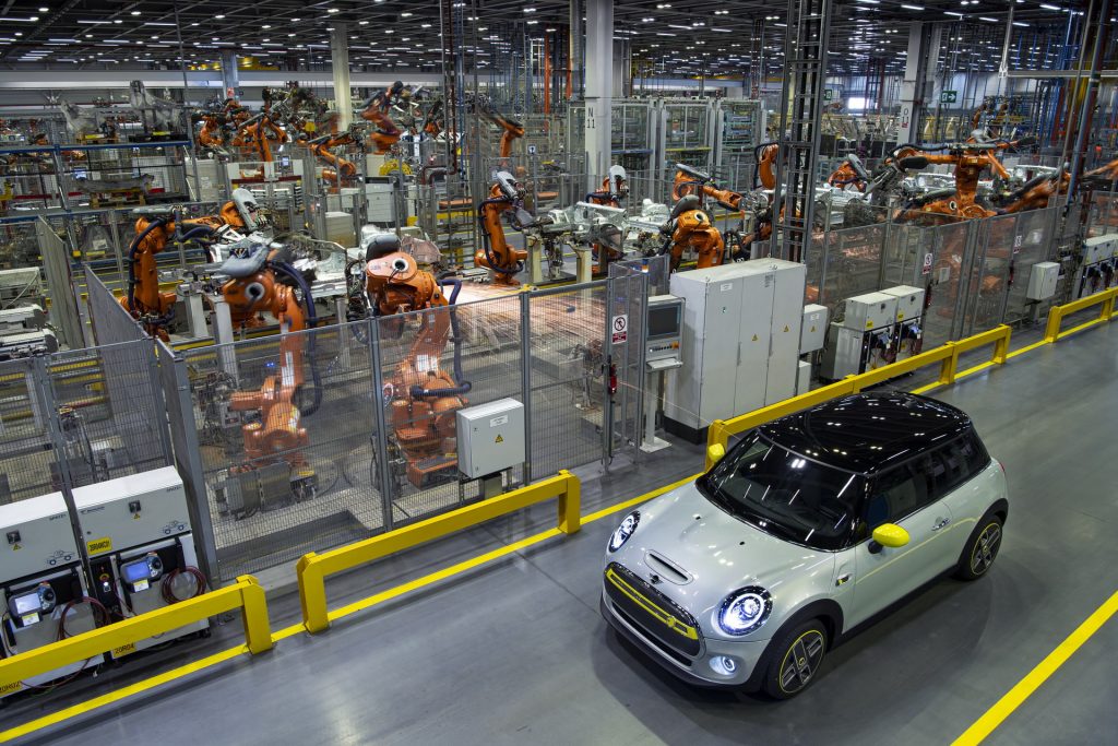 BMW Production Chief Defends Electric Mini’s Driving Range | Carscoops