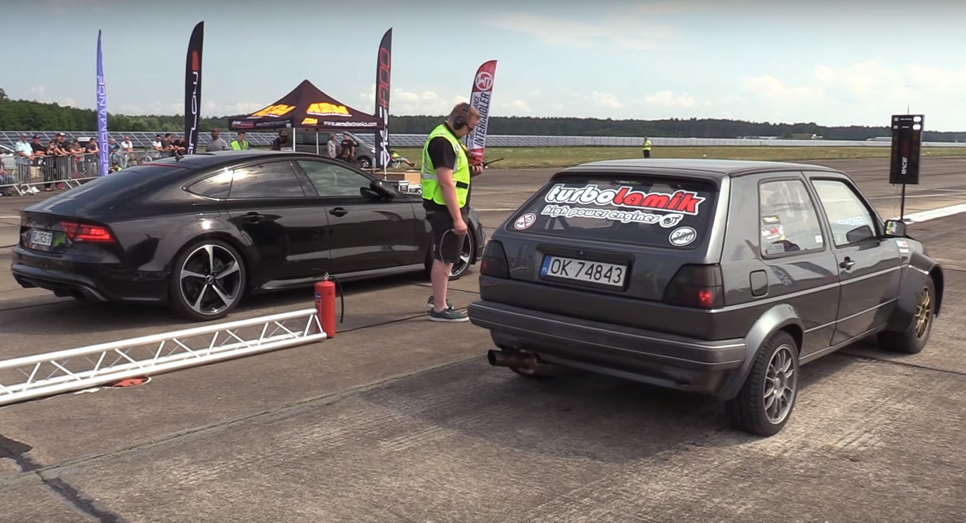 1980s VW Golf Bathed In Carbon Fiber With 730 HP Challenges Audi RS7 ...