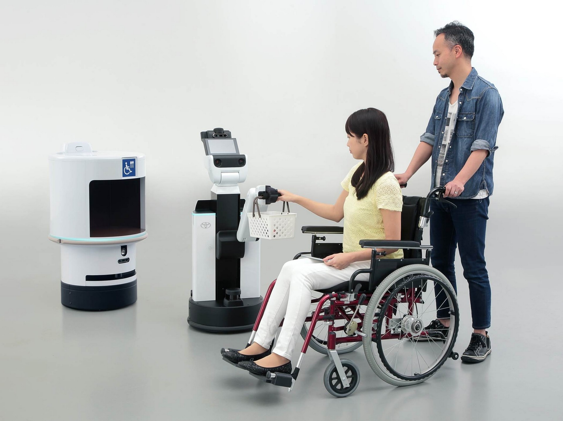 Toyota Introduces Robotic Mascots And Pint-Sized Autonomous Vehicle For ...