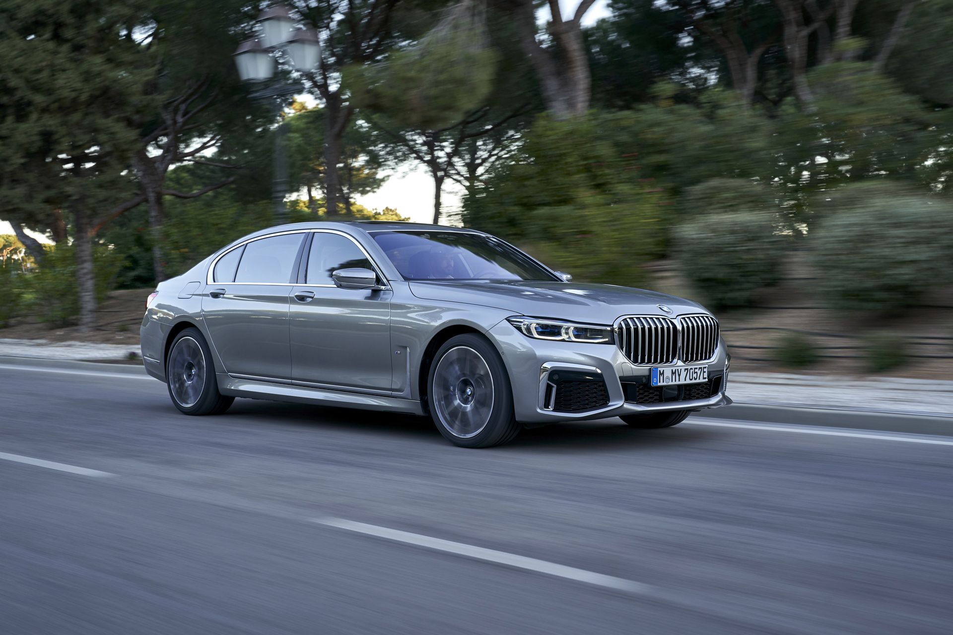 Next BMW 7-Series Could Spawn i7 Electric Variant With 650+ HP | Carscoops