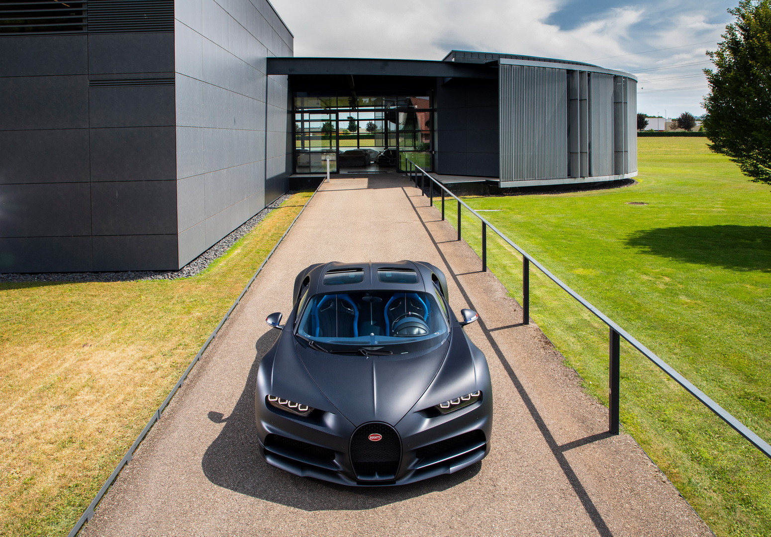 Bugatti Chiron Production Hits New Milestone, Less Than 100 Are Still ...