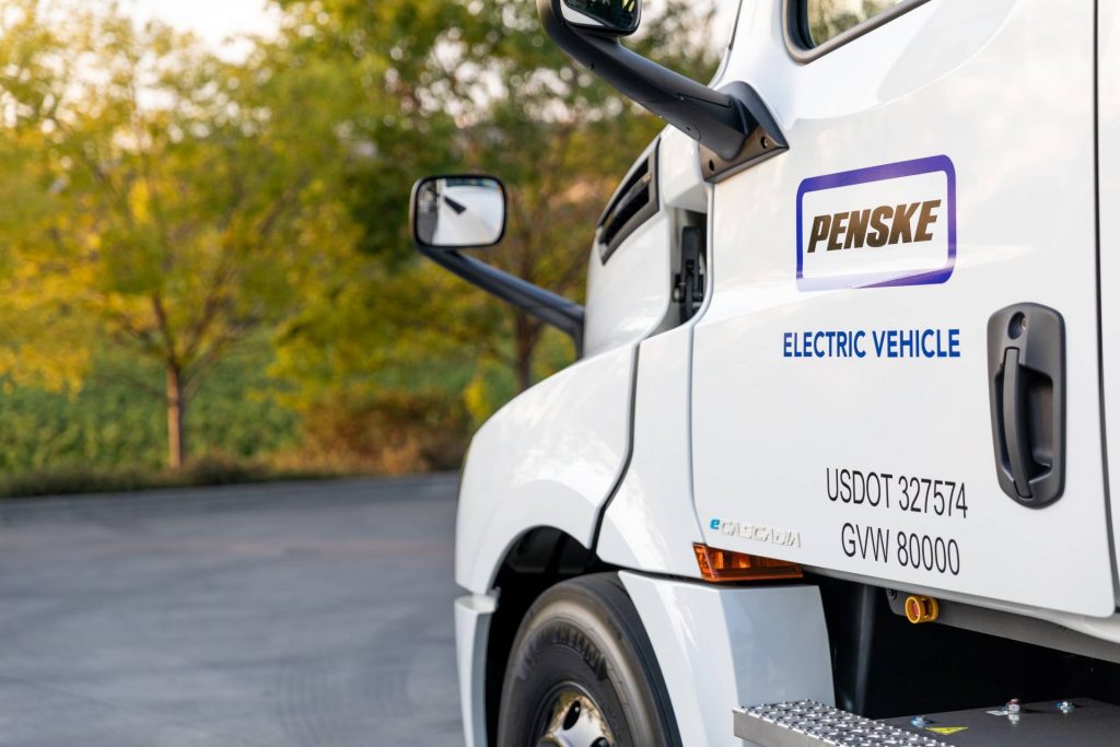 First Freightliner eCascadia Heavy-Duty Electric Trucks Start Field ...