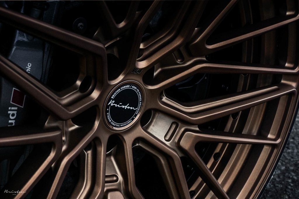 This Audi R8 Is A Perfect Example Showing Dark Grey And Bronze Do Match ...