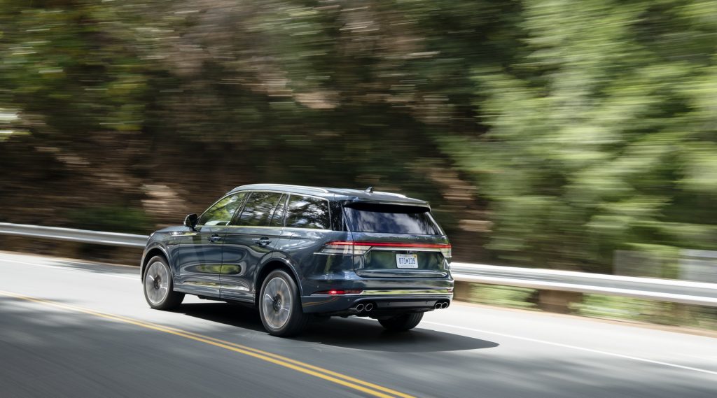Check Out The 2020 Lincoln Aviator From Every Angle In Huge Photo ...