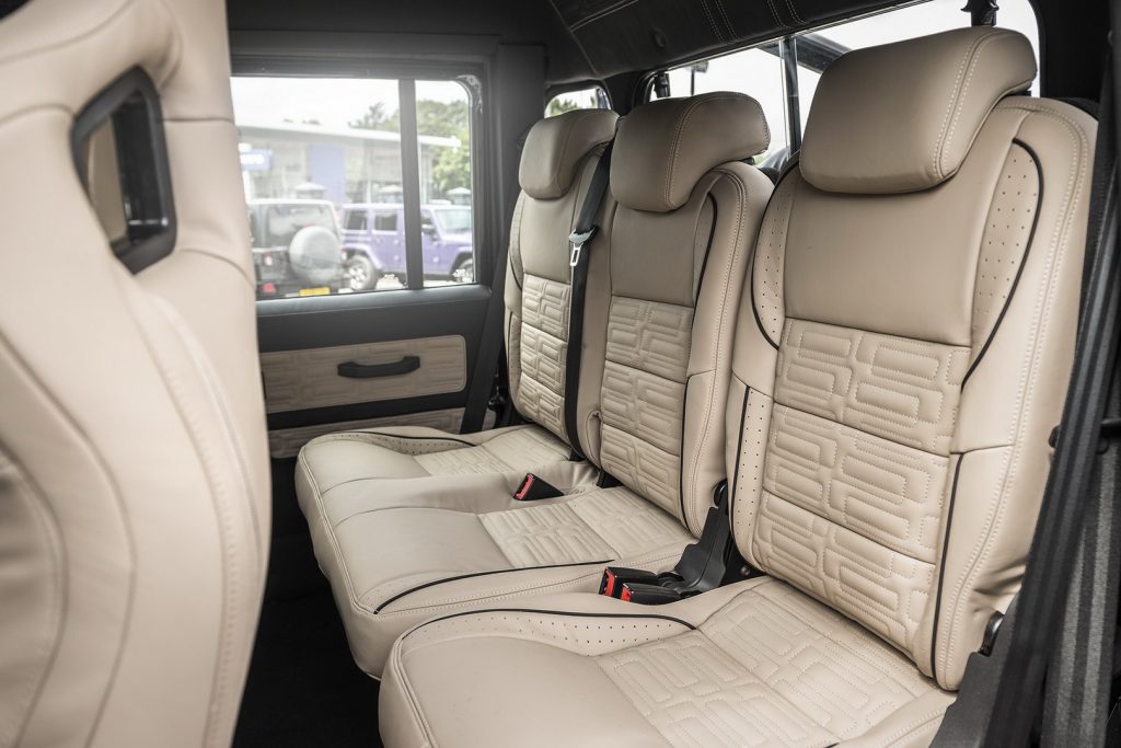 Land Rover Defender Flying Huntsman 6×6 Goes For Almost $300K! | Carscoops