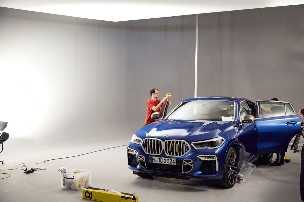 BMW X6 Gets Painted In Vantablack, The World’s Blackest Black | Carscoops