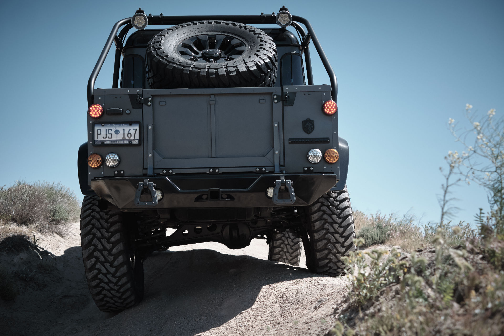 Himalaya Spectre Is A $250k Defender Inspired By 007’s Latest Film ...