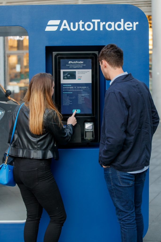 Car Vending Machine Trialed In London With Renault Zoe Inside | Carscoops