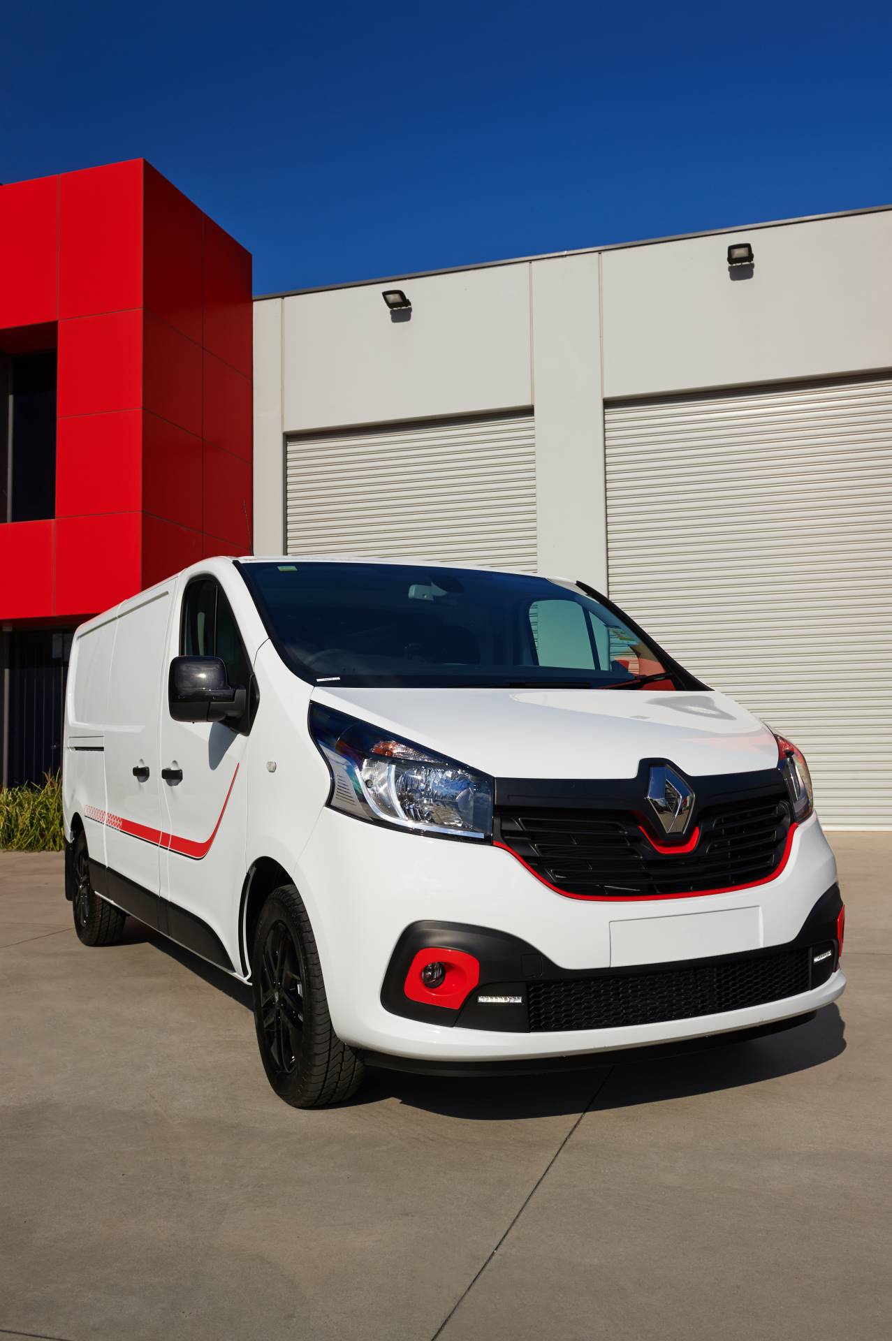 Renault Trafic Formula Edition Returns To Australia, Packs Megane RS ...