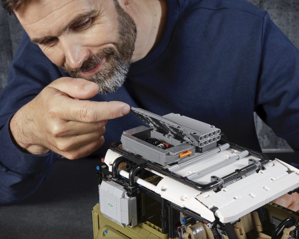 2020 Land Rover Defender Gets Its Own, Extremely Detailed LEGO Technic ...