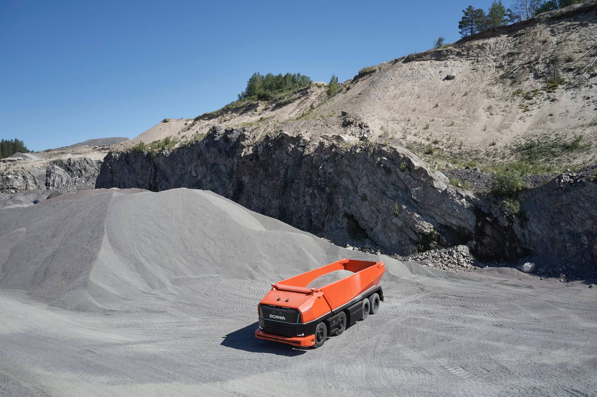 Cabless Scania AXL Is Brand’s First Fully Autonomous Truck | Carscoops