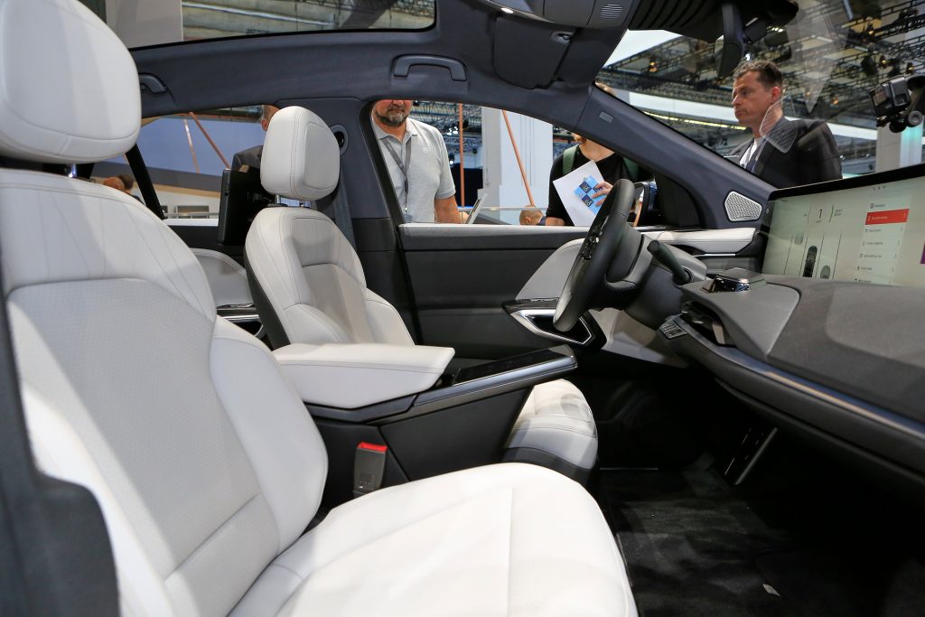 Byton Shows How Cars Are Turning Into Smartphones By Announcing App ...