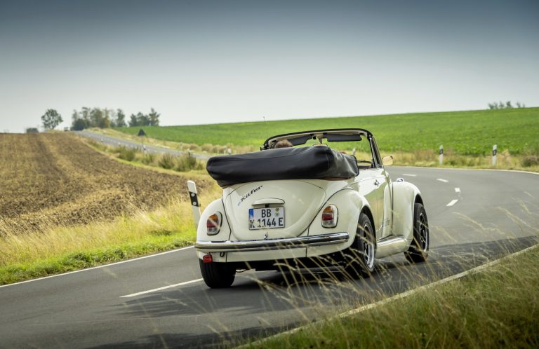 Volkswagen Creates Classic Beetle With e-Up!-Sourced Electric ...