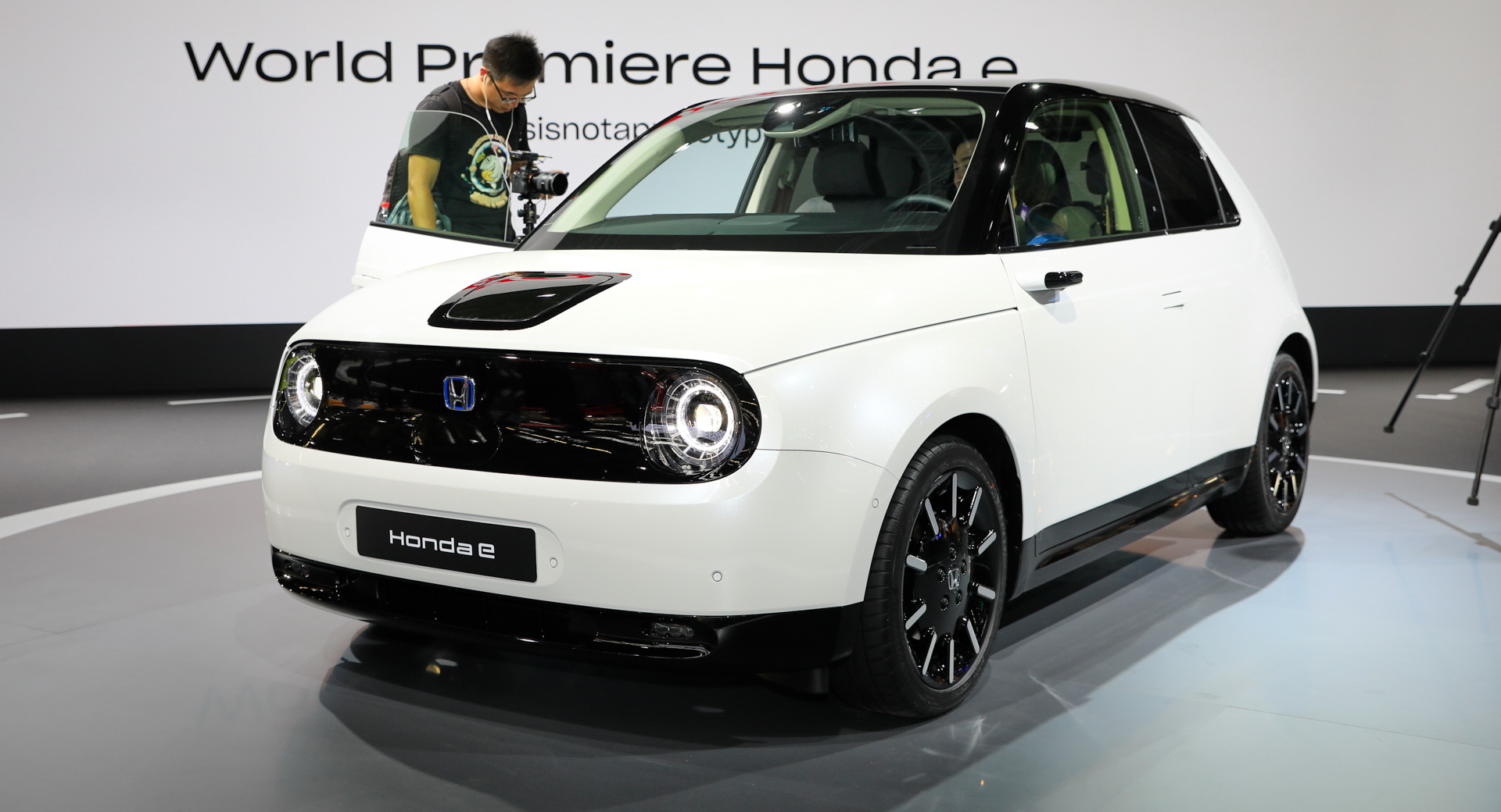 New Electric Honda e Prices Announced, Starts At €29,470 In Germany, £ ...