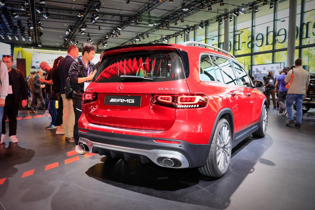 302HP Mercedes AMG GLB 35 Is The Swiss Army Knife Of Compact SUVs ...