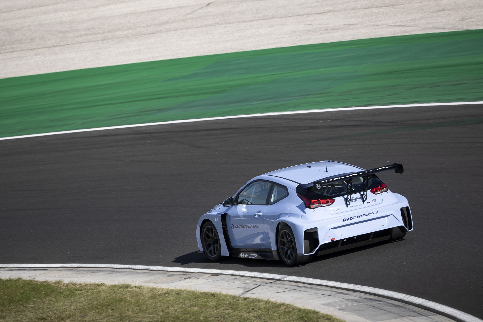 Hyundai Starts Real-Life Testing Of Electric Veloster N ETCR Racer ...