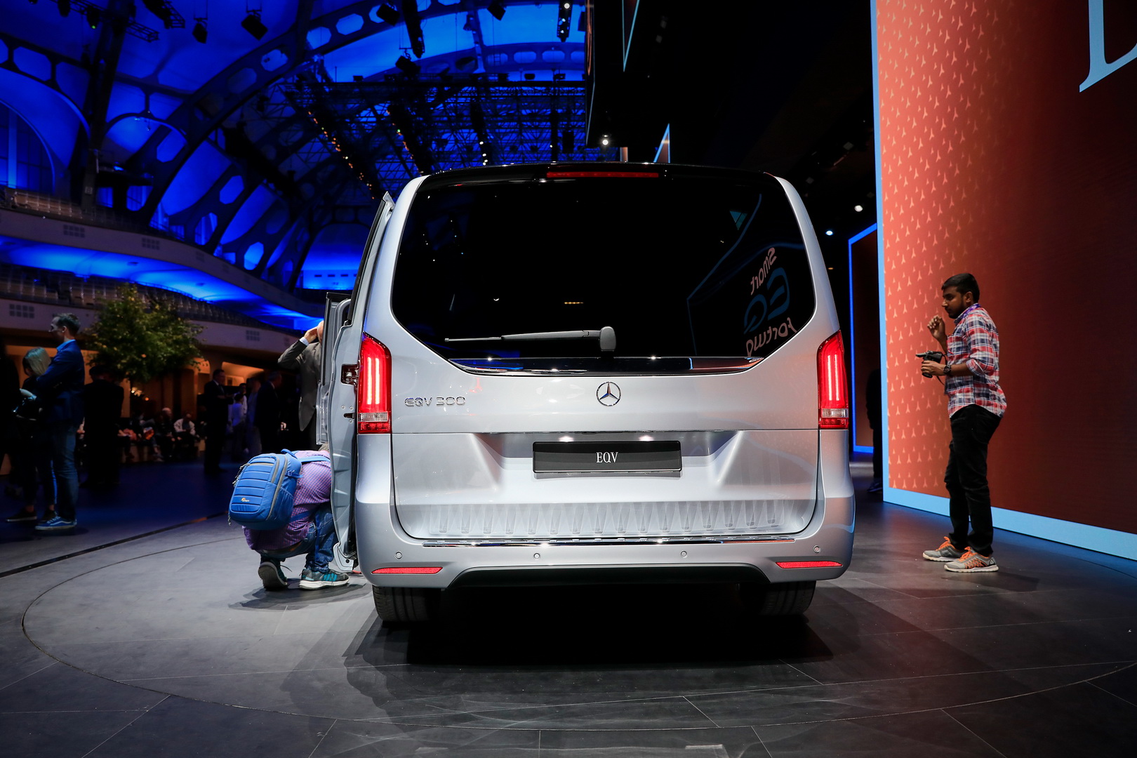 2020 Mercedes-Benz EQV Is The Brand’s First Electric Premium MPV ...