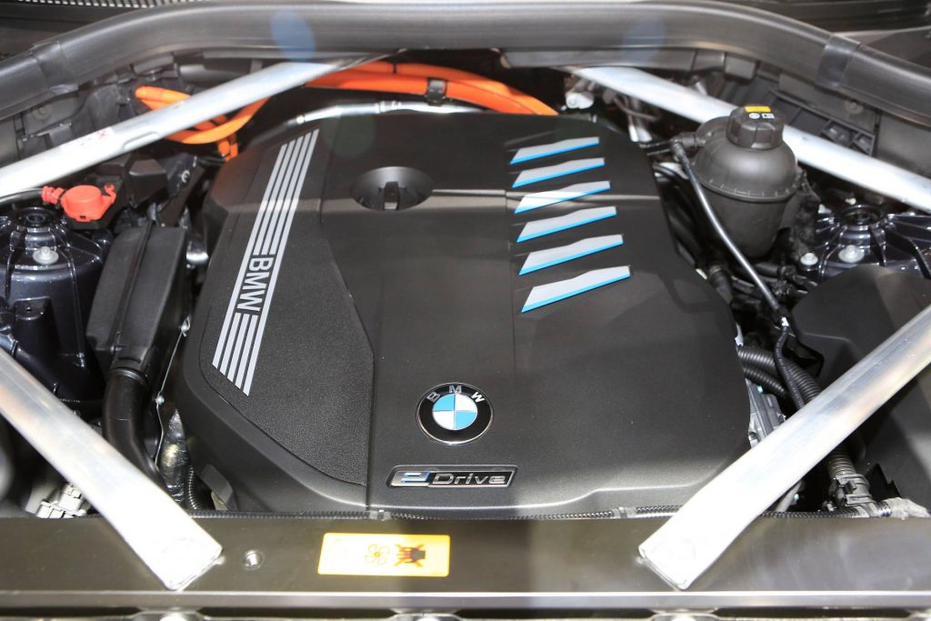 2020 BMW X5 xDrive45e Is The Guilt-Free Alternative To The X5 M50d ...