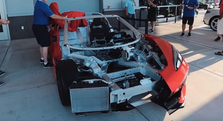 This Is What’s Going On Beneath The Skin Of The 2020 Chevrolet Corvette ...