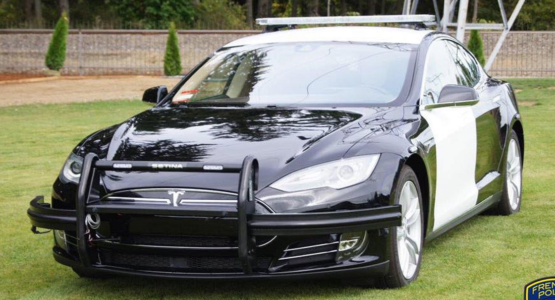 Tesla Model S Police Car Nearly Runs Out Of Charge Mid Pursuit | Carscoops