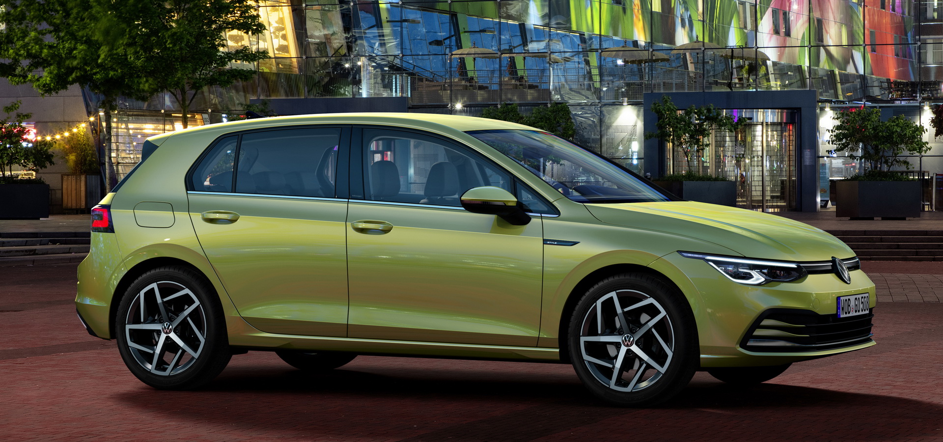 We Compare The 2020 VW Golf Mk8 To The Outgoing Golf Mk7 | Carscoops