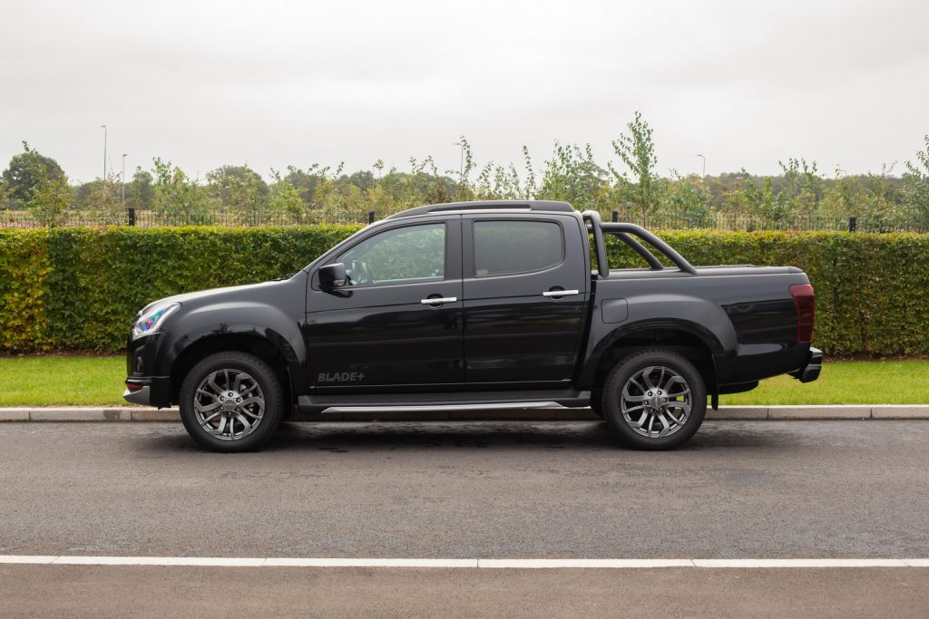 New Isuzu D-Max Blade+ Special Edition Flaunts Extra Gear As Successor ...