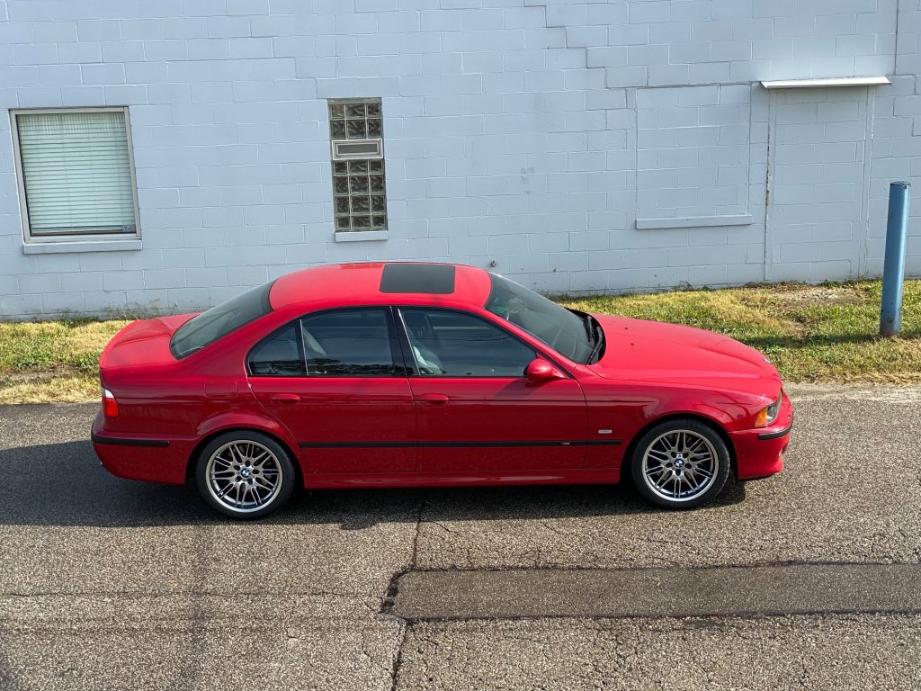 Low-Mileage BMW E39 M5 Is Certainly Desirable – But $150K Desirable ...