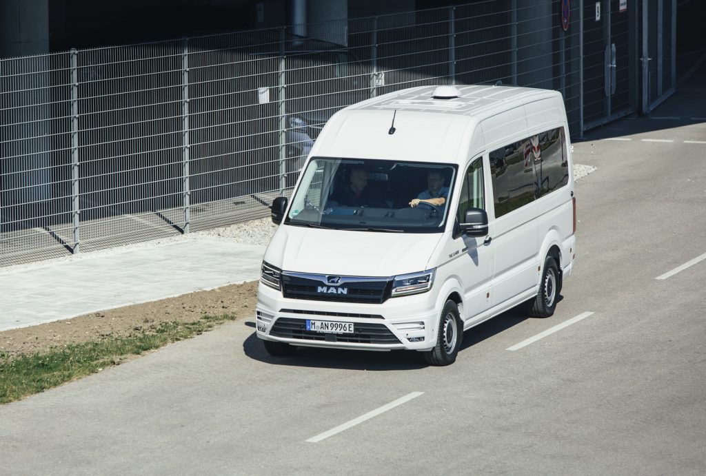 2020 MAN eTGE Combi Is A 20-Foot Long Electric Minivan From The VW ...