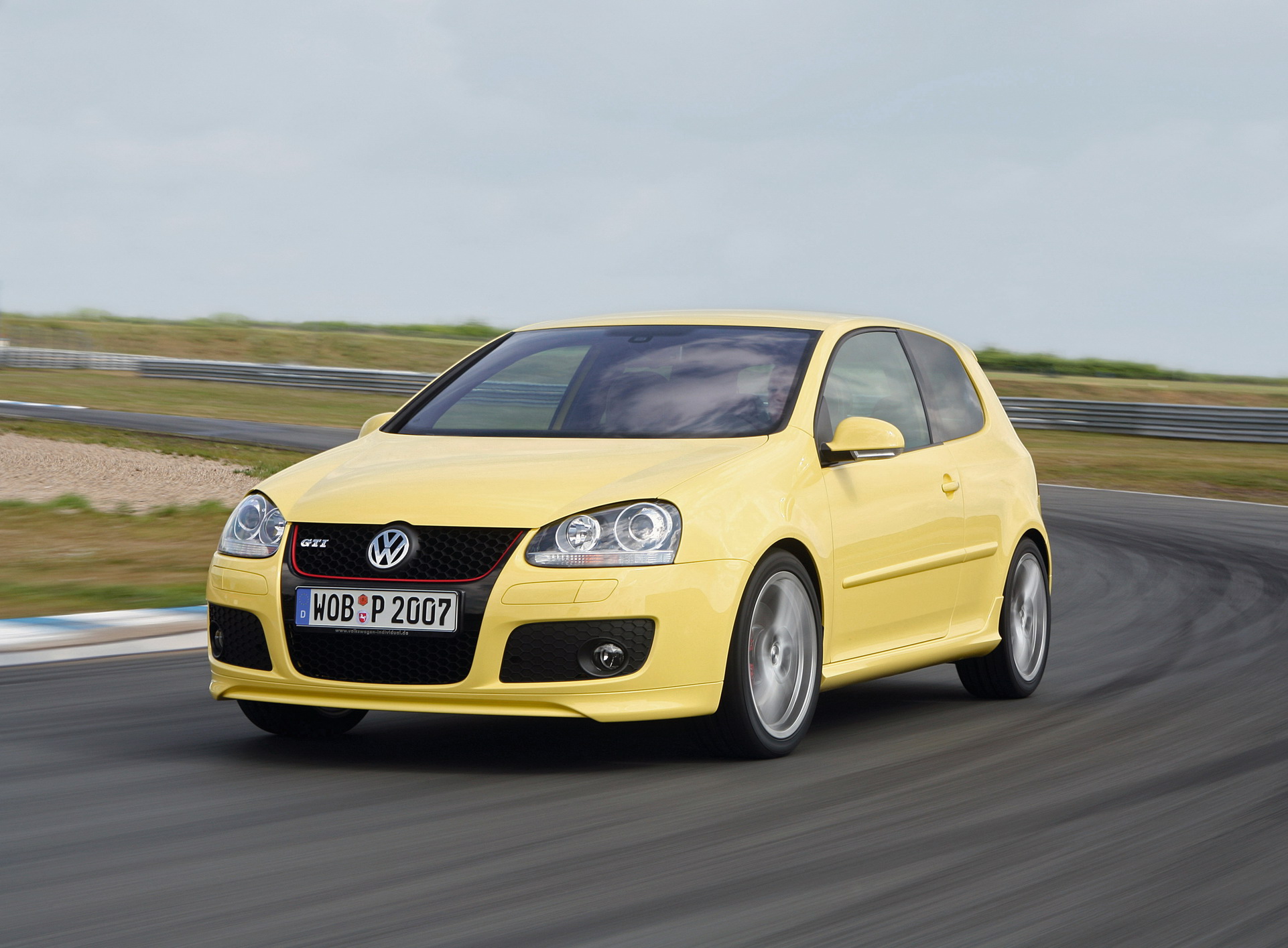 VW Golf Countdown: 2003-2008 Mk5 Climbed Up The Premium Ladder | Carscoops