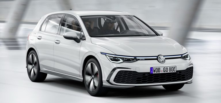 We Compare The 2020 VW Golf Mk8 To The Outgoing Golf Mk7 | Carscoops