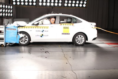 2019 Mitsubishi L200 With No Airbags Gets Crash-Tested Into ZERO Star ...