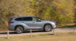 2020 Toyota Highlander Has A Bigger Price Tag To Match Its Larger ...