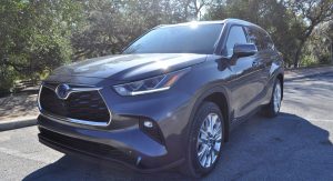 2020 Toyota Highlander First Review: Better Overall, But Is That Enough ...