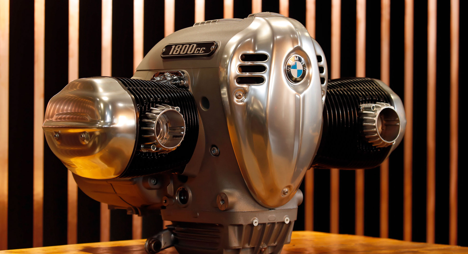 BMW Motorrad’s New 1.8L “Big Boxer” Engine Looks Like A Star Wars ...