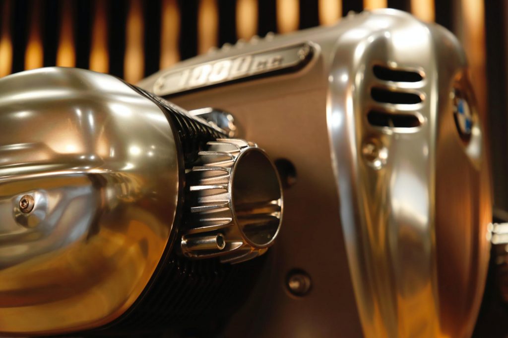 BMW Motorrad’s New 1.8L “Big Boxer” Engine Looks Like A Star Wars ...