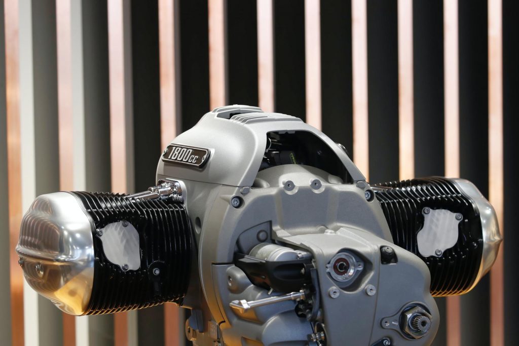 BMW Motorrad’s New 1.8L “Big Boxer” Engine Looks Like A Star Wars ...