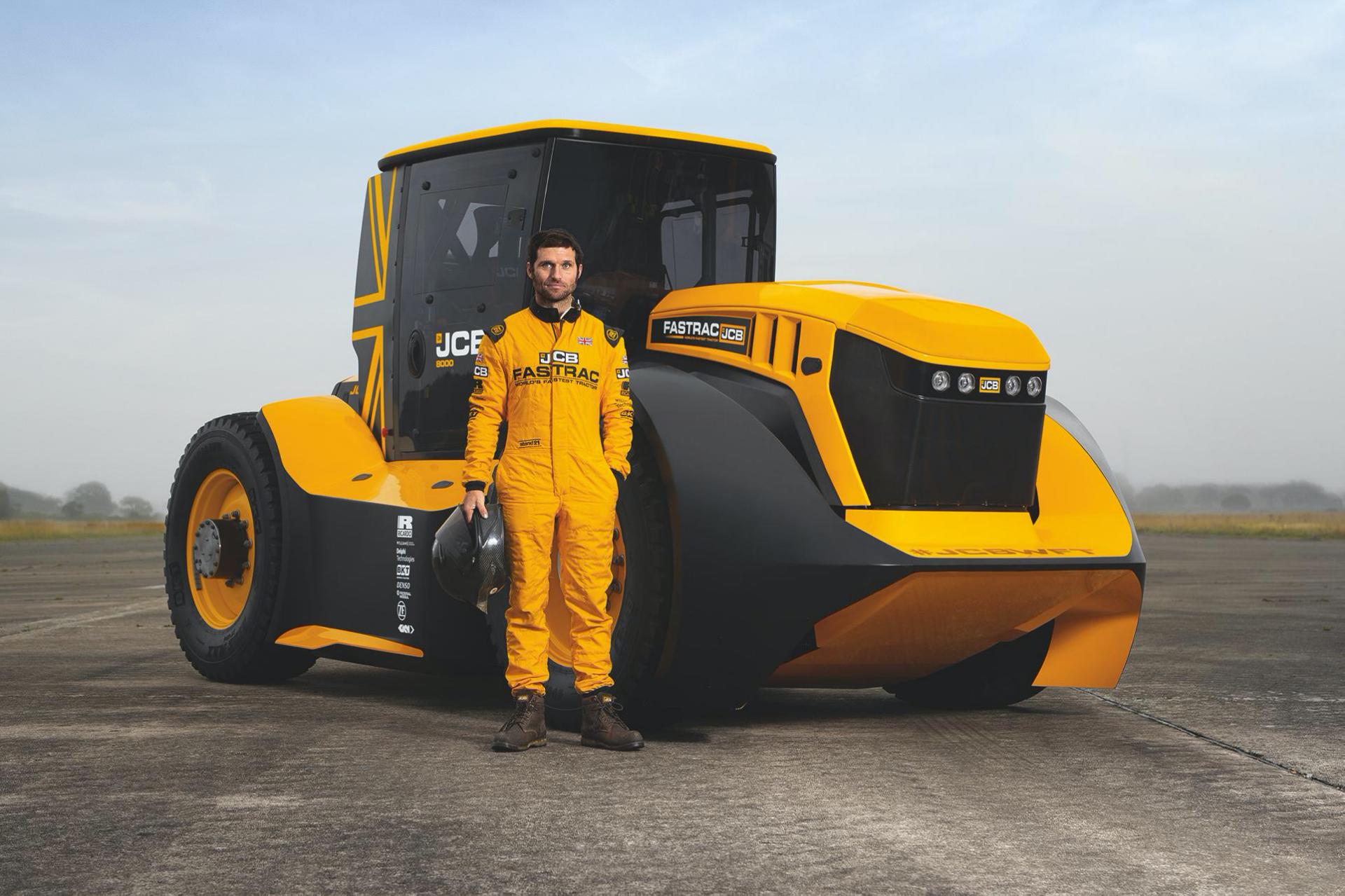 Meet The World’s Fastest Tractor: The 1,016 HP JCB Fastrac Two | Carscoops