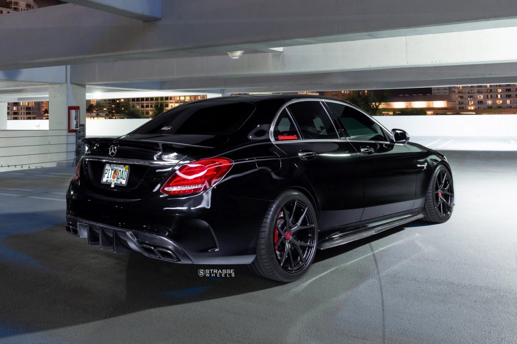 Mercedes-AMG C63 S Ready To Bite Your Face Off With Carbon-Look Wheels ...
