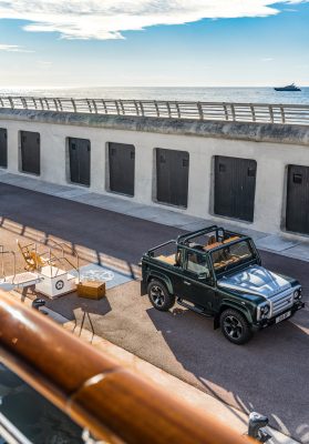 Overfinch Turns Land Rover Defender 90 Into $320k Bespoke Off-Roader ...