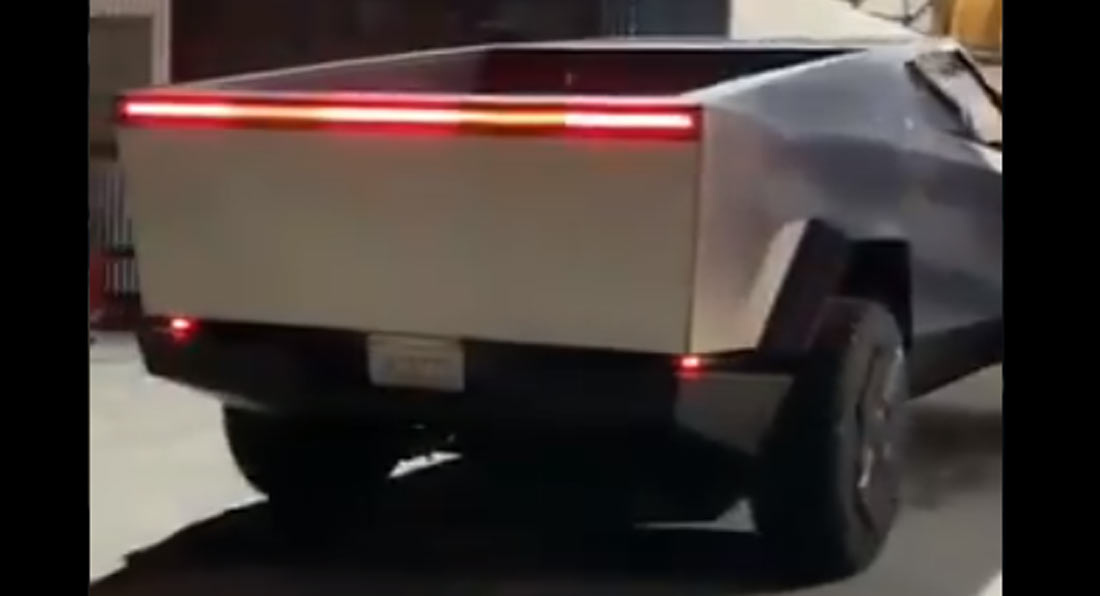 Size Matters: Cybertruck Is So Wide It Can Barely Get Into Tesla’s ...