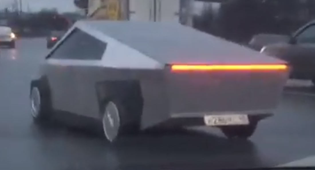 Someone In Russia Has Made A Functional Tesla Cybertruck Replica ...